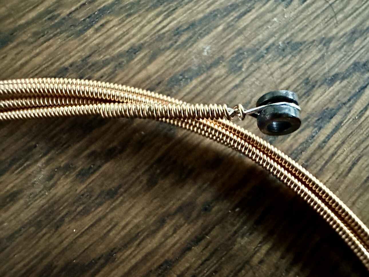 Electric Guitar String Metals Matter: A Tone Guide – fretboardfrenzy.com